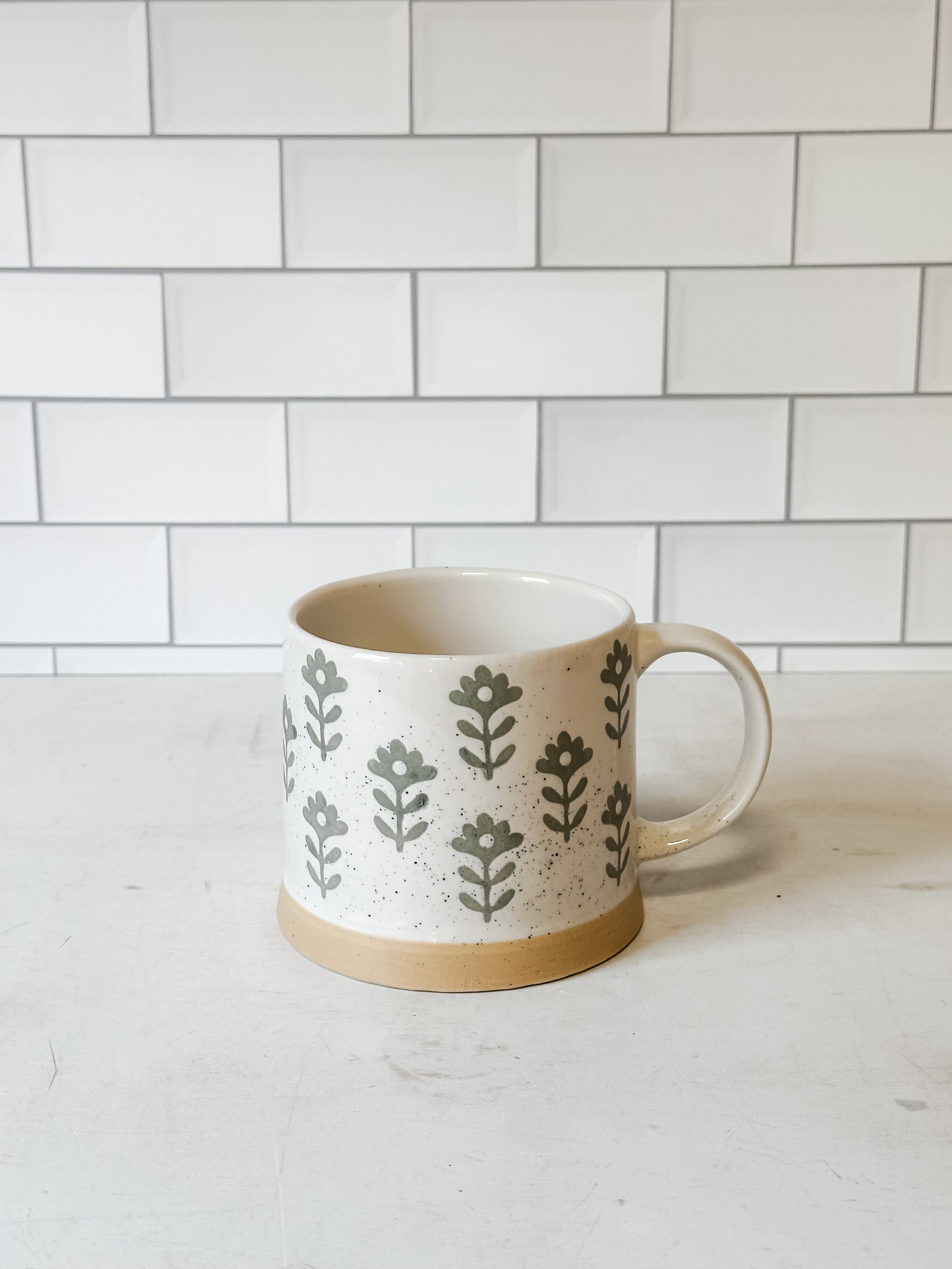 Leafy Green Stoneware Mugs – The Rustic Barn